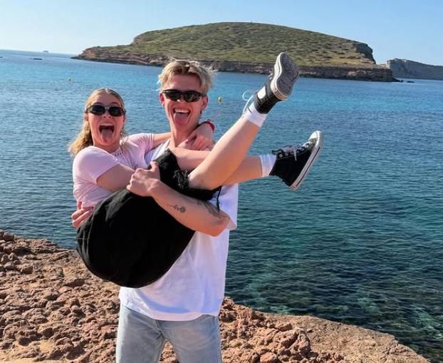 Diljá sælleg og sæt í sólinni á Spáni