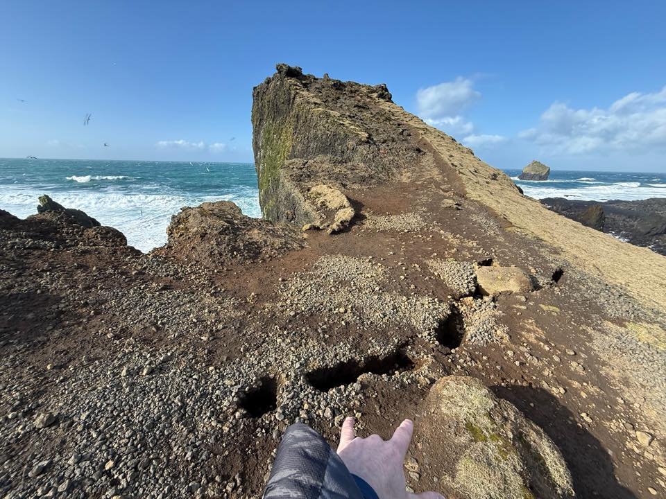 Nýjar sprungur finnast á Reykjanesi