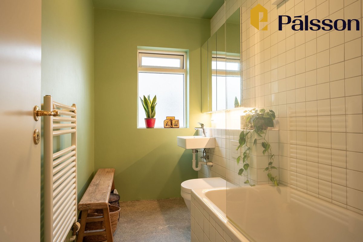 Joey Christ selur gullfallega íbúð í Norðurmýrinni