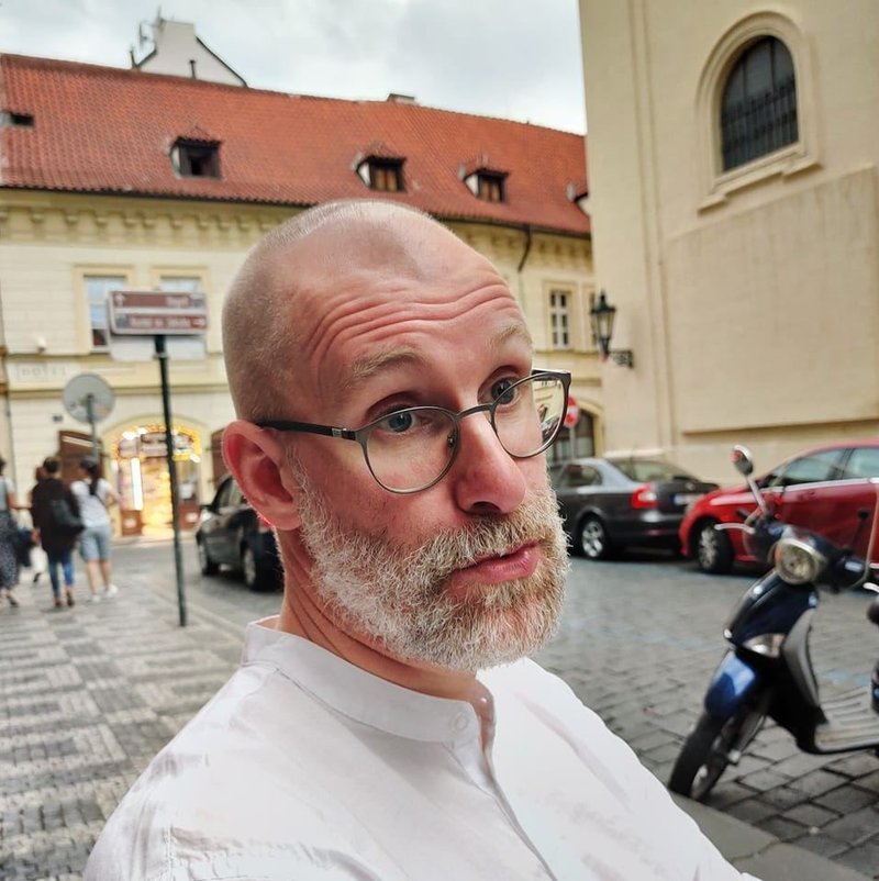 Þórgnýr þurfti að ígrunda sambandið við kærustuna vegna svefnvenja hennar